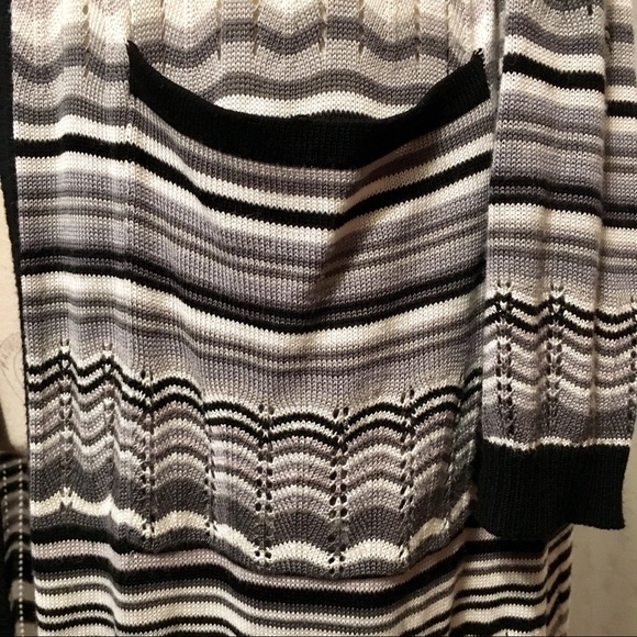 Spense | Sweaters | Spense Long Cardigan With Pockets Black White ...